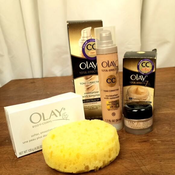 Oil of olay | Skincare | Oil Of Olay 3 Piece Plus Set | Poshmark